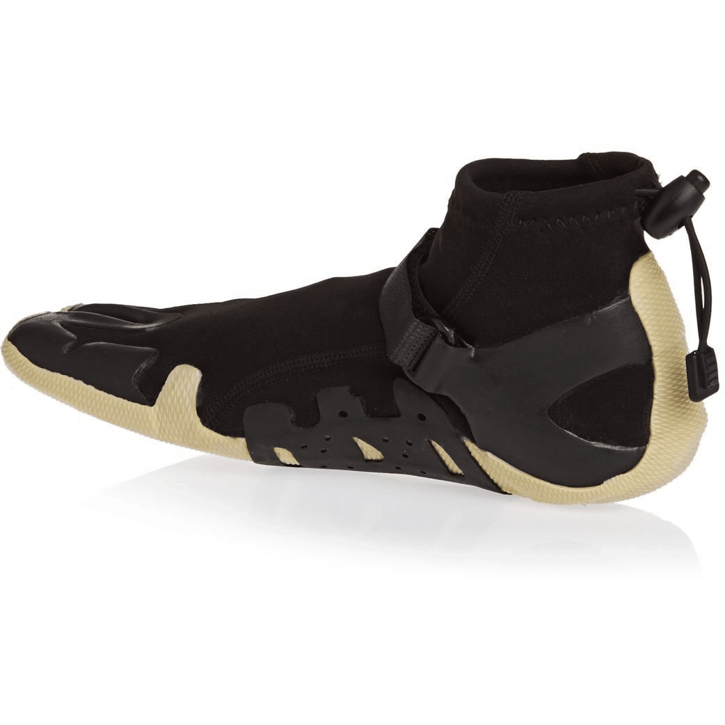 Surfschuhe: Die besten Neoprenschuhe 2025? | BeyondSurfing