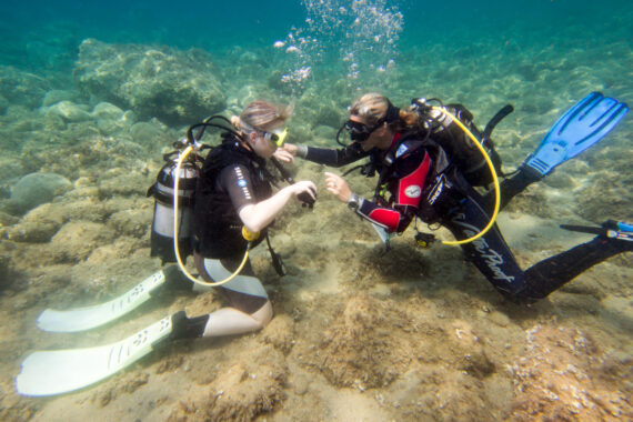Tauchen lernen: 7 Tipps für Anfänger? | BeyondSurfing